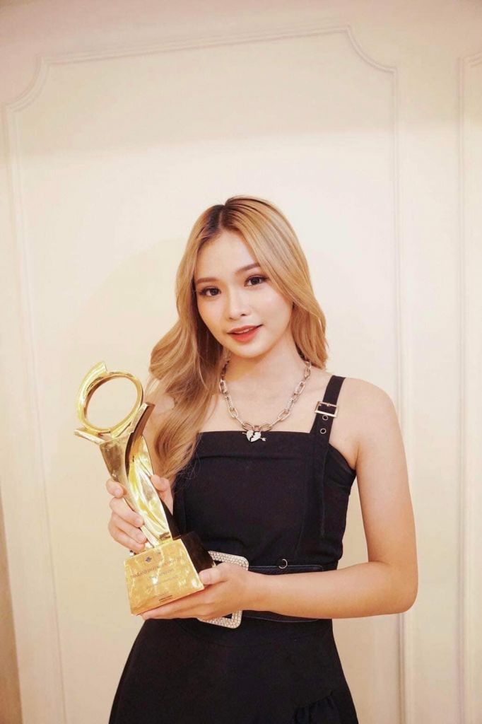 ขอแสดงความยินดีกับ ยีนส์ ปพิชญา นิสิต สาขาวิชาดุริยางคศาสตร์สากลมศว ที่